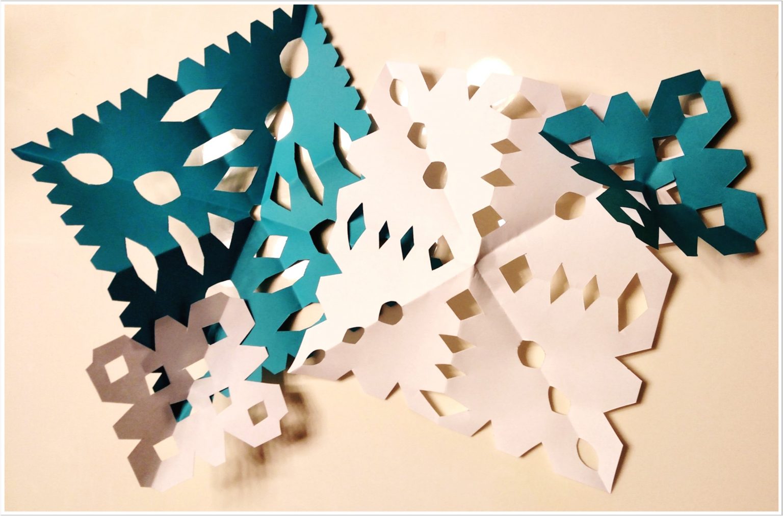 Easy Classroom Christmas Crafts - Thrifty in Third Grade